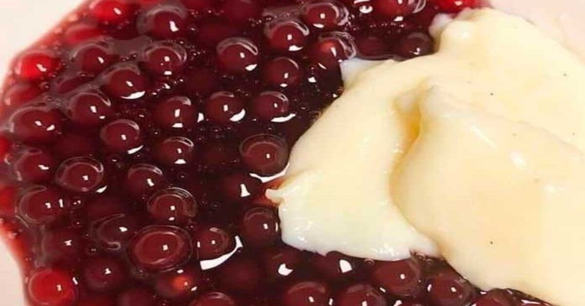 Sagu de vinho com creme - Sabores á Mesa